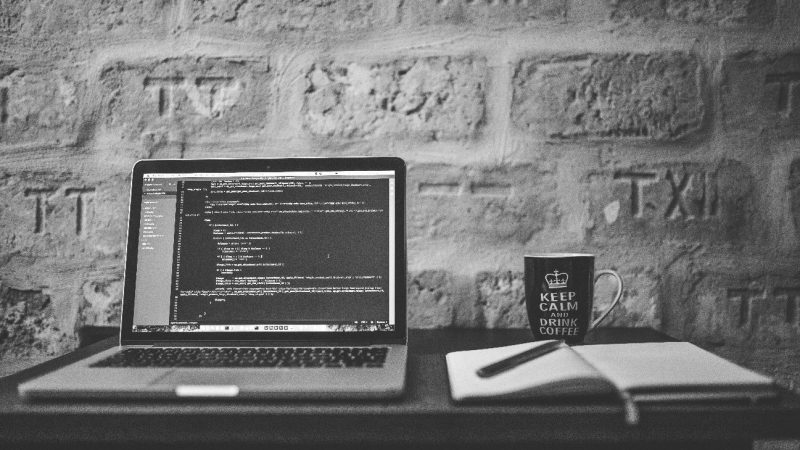 Pythonってどんな言語？注目されているそのワケを徹底考察しました！ | GeeklyMedia(ギークリーメディア) | Geekly（ギークリー） IT・Web・ゲーム業界専門の人材紹介会社